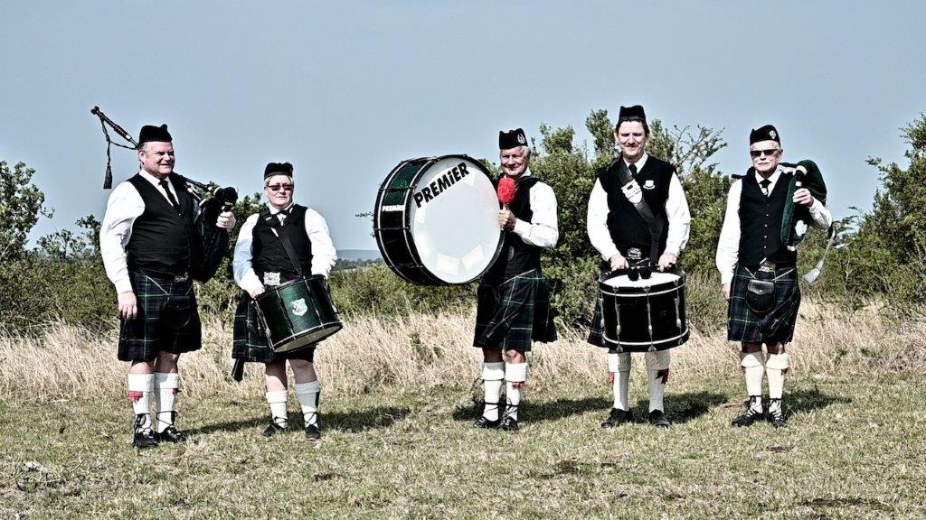 6. East London Caledonian Society Pipe Band members MOTH Dave Rankin ...